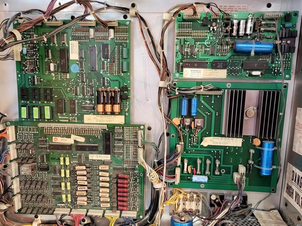 CIRCUIT BOARD REPAIR: The Pinball Wizard - Pinball Machine Parts and Repair